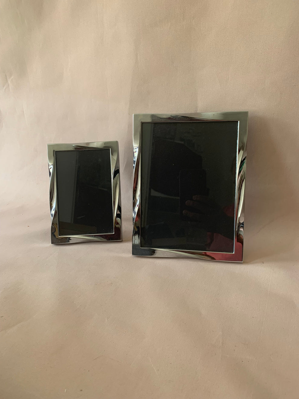 Set of 2 Stainless Steel Picture Frames – DesireMe PreLoved Goods
